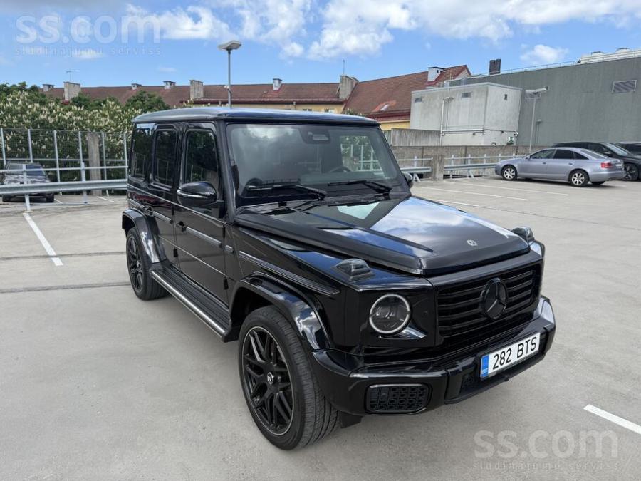Black Mercedes-Benz g-400 2024 in Tallinn, with an engine capacity of 3.00 L and mileage of 11 thousand km for 165770 €, photo 2 on AUTOMOTO.COM.LV