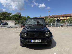 Black Mercedes-Benz g-400 2024 in Tallinn, with an engine capacity of 3.00 L and mileage of 11 thousand km for 165770 €, photo 3 on AUTOMOTO.COM.LV