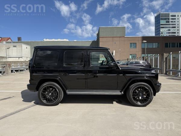 Melns Mercedes-Benz g-400 2024 Tallina, ar dzinēja tilpumu 3.00 L un nobraukumu 11 tūkst. km par 165770 €, foto 4 vietnē AUTOMOTO.COM.LV