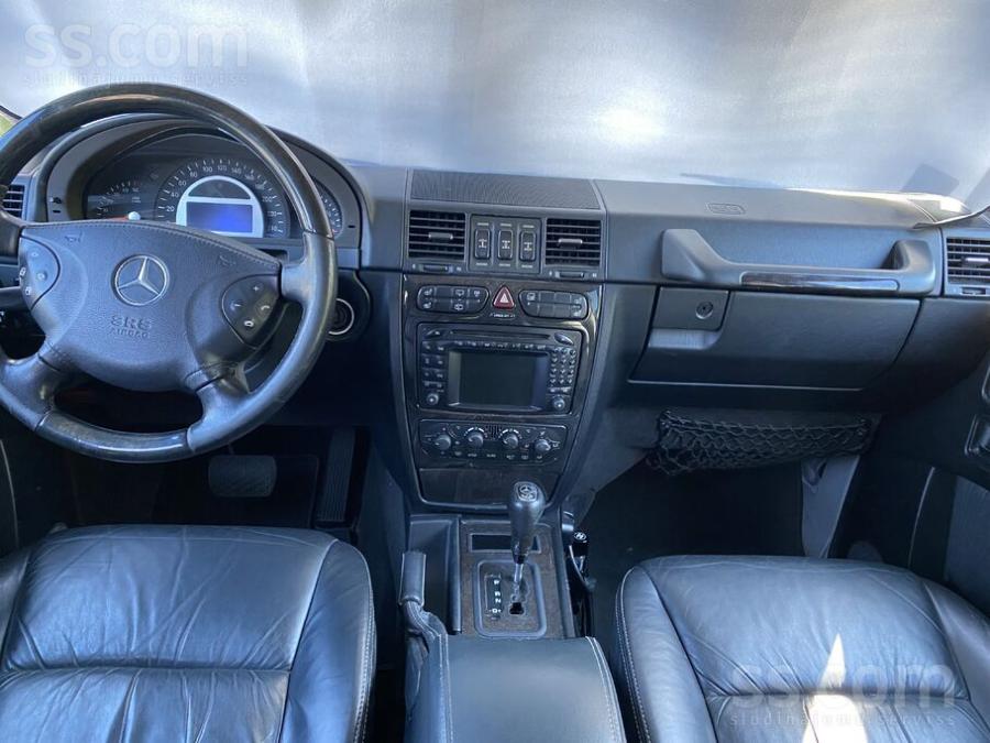 Mercedes-Benz g-400 2005 in Riga, with an engine capacity of 4.00 L and mileage of 195 thousand km for 26850 €, photo 9 on AUTOMOTO.COM.LV