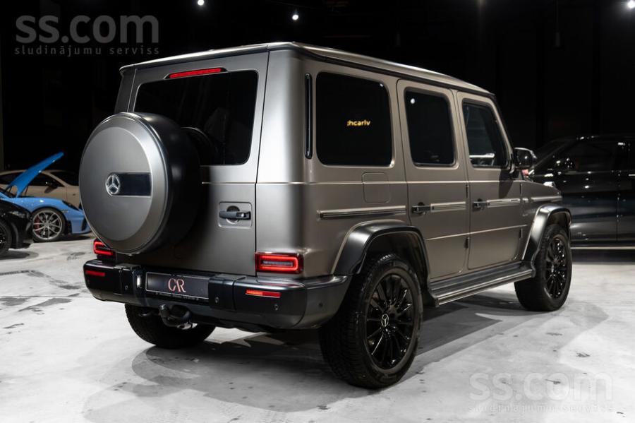 Grey Mercedes-Benz g-400 2021 in Riga, with an engine capacity of 3.00 L and mileage of 29 thousand km for 136000 €, photo 4 on AUTOMOTO.COM.LV