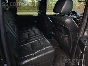 Black Mercedes-Benz g-500 2009 in Ogre, with an engine capacity of 5.50 L and mileage of 340 thousand km for 29000 €, photo 12 on AUTOMOTO.COM.LV