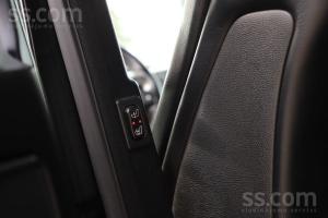 Black Mercedes-Benz g-500 2012 in Tukums, with an engine capacity of 5.50 L and mileage of 89 thousand km for 89000 €, photo 27 on AUTOMOTO.COM.LV