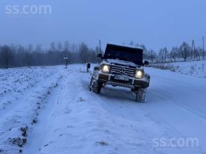 Black Mercedes-Benz g-500 2017 in Tukums, with an engine capacity of 4.00 L and mileage of 65 thousand km for 132600 €, photo 5 on AUTOMOTO.COM.LV
