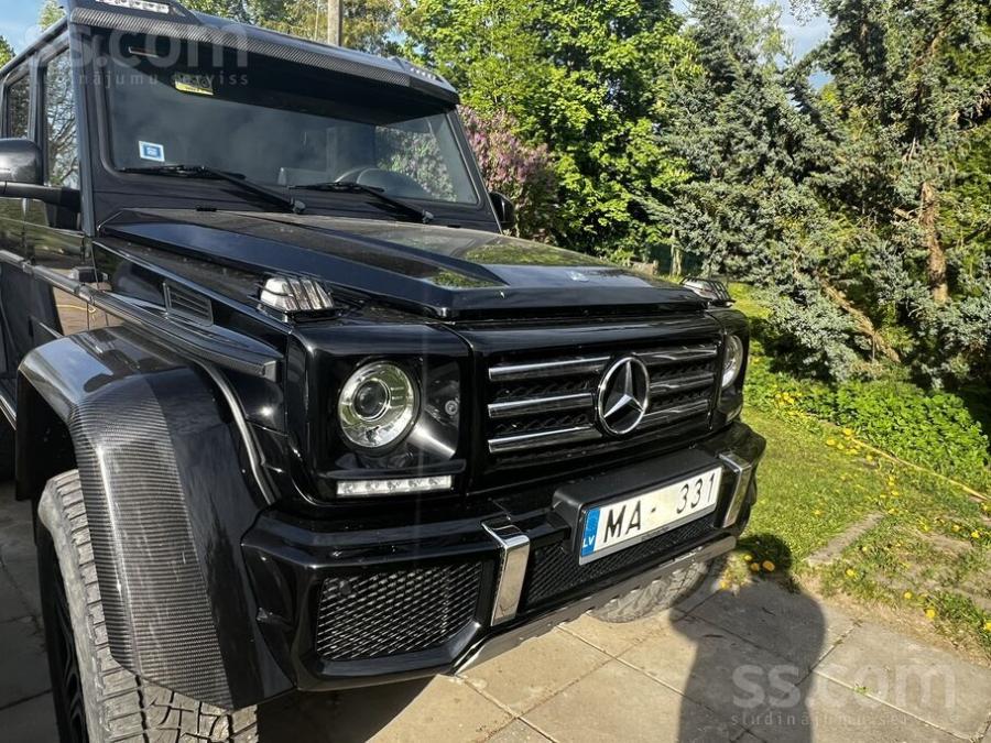 Black Mercedes-Benz g-500 2017 in Tukums, with an engine capacity of 4.00 L and mileage of 65 thousand km for 132600 €, photo 9 on AUTOMOTO.COM.LV