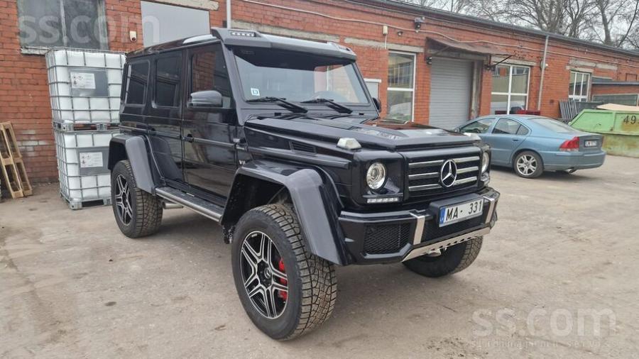 Black Mercedes-Benz g-500 2017 in Tukums, with an engine capacity of 4.00 L and mileage of 65 thousand km for 132600 €, photo 11 on AUTOMOTO.COM.LV