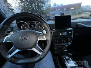 Black Mercedes-Benz g-500 2017 in Tukums, with an engine capacity of 4.00 L and mileage of 65 thousand km for 132600 €, photo 12 on AUTOMOTO.COM.LV