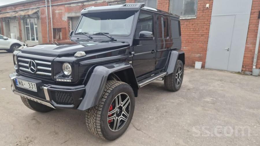 Black Mercedes-Benz g-500 2017 in Tukums, with an engine capacity of 4.00 L and mileage of 65 thousand km for 132600 €, photo 18 on AUTOMOTO.COM.LV