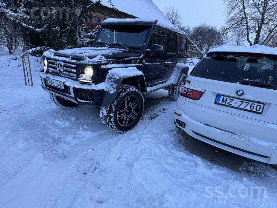 Black Mercedes-Benz g-500 2017 in Tukums, with an engine capacity of 4.00 L and mileage of 65 thousand km for 132600 €, photo 20 on AUTOMOTO.COM.LV