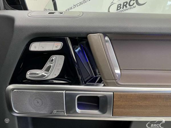 Черный Мерседес Г 500 2018 в Вильнюс, объемом двигателя 3.98 л и пробегом 115 тыс. км за 99900 €, фото 10 на AUTOMOTO.COM.LV