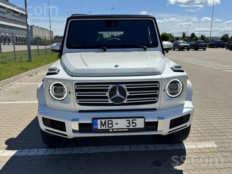 Белый Мерседес Г 500 2021 в Рига, объемом двигателя 4.00 л и пробегом 69 тыс. км за 148000 €, фото 5 на AUTOMOTO.COM.LV