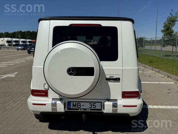Белый Мерседес Г 500 2021 в Рига, объемом двигателя 4.00 л и пробегом 69 тыс. км за 148000 €, фото 7 на AUTOMOTO.COM.LV