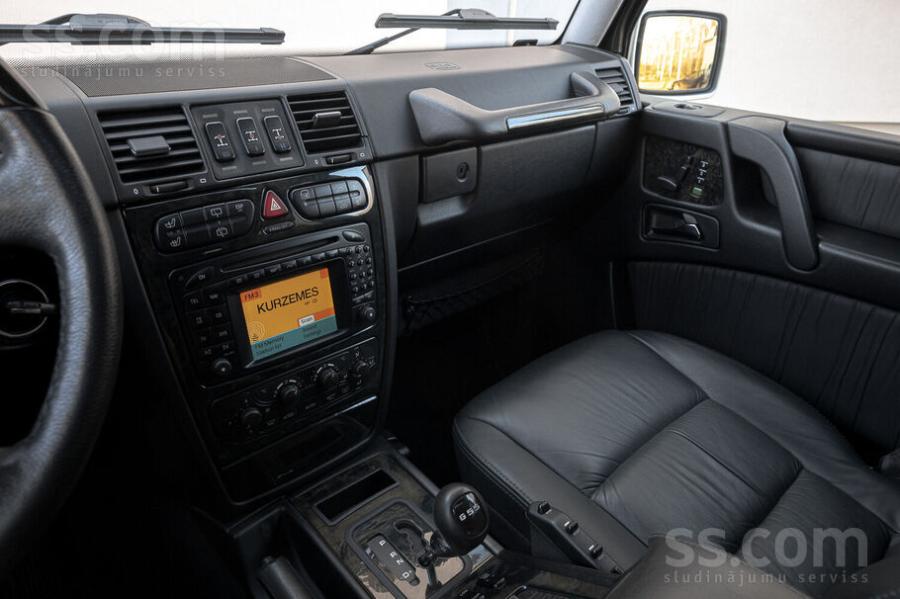 Grey Mercedes-Benz g-55-amg 2006 in Jelgava, with an engine capacity of 5.50 L and mileage of 44 thousand km for 65000 €, photo 14 on AUTOMOTO.COM.LV