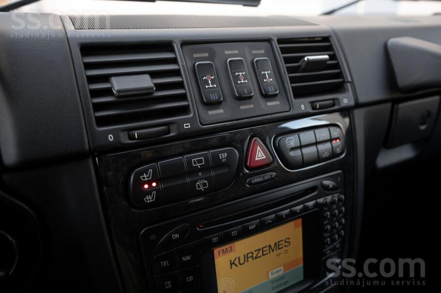 Grey Mercedes-Benz g-55-amg 2006 in Jelgava, with an engine capacity of 5.50 L and mileage of 44 thousand km for 65000 €, photo 16 on AUTOMOTO.COM.LV