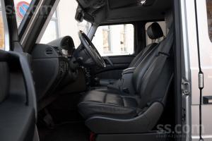 Grey Mercedes-Benz g-55-amg 2006 in Jelgava, with an engine capacity of 5.50 L and mileage of 44 thousand km for 65000 €, photo 19 on AUTOMOTO.COM.LV