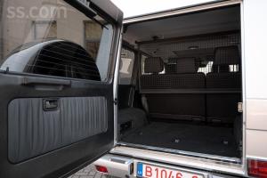 Grey Mercedes-Benz g-55-amg 2006 in Jelgava, with an engine capacity of 5.50 L and mileage of 44 thousand km for 65000 €, photo 27 on AUTOMOTO.COM.LV
