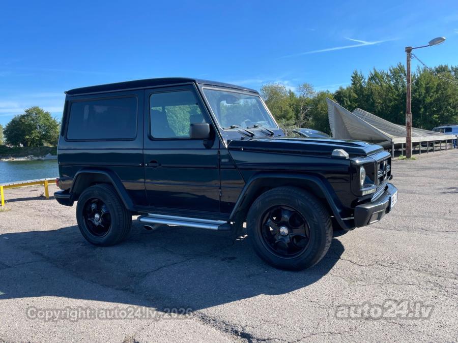 Black Mercedes-Benz G-Class 1990 in Tallinn, with an engine capacity of 3.00 L and mileage of 330 thousand km for 19500 €, photo 4 on AUTOMOTO.COM.LV