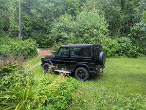 Black Mercedes-Benz G-Class 1990 in Tallinn, with an engine capacity of 3.00 L and mileage of 330 thousand km for 19500 €, photo 11 on AUTOMOTO.COM.LV