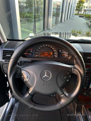 Melns Mercedes-Benz G-Class 2002 Tallina, ar dzinēja tilpumu 4.00 L un nobraukumu 249 tūkst. km par 25500 €, foto 27 vietnē AUTOMOTO.COM.LV