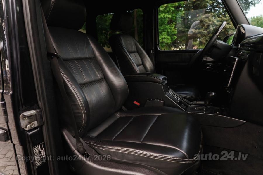 Melns Mercedes-Benz G-Class 2004 Tartu, ar dzinēja tilpumu 5.00 L un nobraukumu 214 tūkst. km par 28000 €, foto 11 vietnē AUTOMOTO.COM.LV