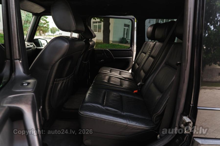 Melns Mercedes-Benz G-Class 2004 Tartu, ar dzinēja tilpumu 5.00 L un nobraukumu 214 tūkst. km par 28000 €, foto 12 vietnē AUTOMOTO.COM.LV