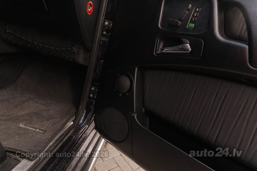 Melns Mercedes-Benz G-Class 2004 Tartu, ar dzinēja tilpumu 5.00 L un nobraukumu 214 tūkst. km par 28000 €, foto 16 vietnē AUTOMOTO.COM.LV