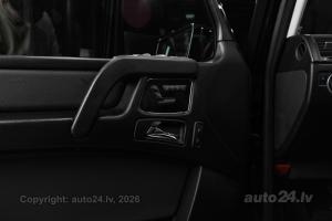 Black Mercedes-Benz G-Class 2015 in Riga, with an engine capacity of 3.00 L and mileage of 138 thousand km for 62500 €, photo 16 on AUTOMOTO.COM.LV