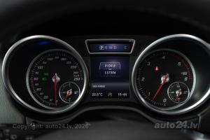 Black Mercedes-Benz G-Class 2015 in Riga, with an engine capacity of 3.00 L and mileage of 138 thousand km for 62500 €, photo 20 on AUTOMOTO.COM.LV