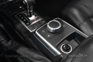 Black Mercedes-Benz G-Class 2015 in Riga, with an engine capacity of 3.00 L and mileage of 138 thousand km for 62500 €, photo 29 on AUTOMOTO.COM.LV
