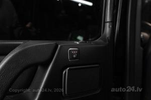 Black Mercedes-Benz G-Class 2015 in Riga, with an engine capacity of 3.00 L and mileage of 138 thousand km for 62500 €, photo 31 on AUTOMOTO.COM.LV