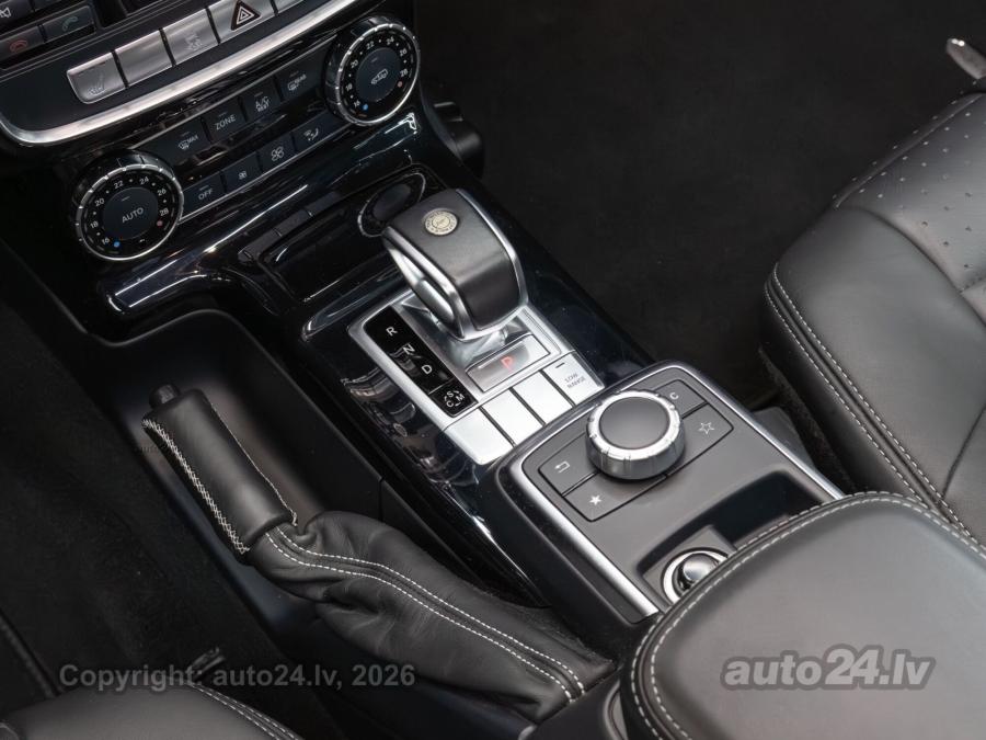 Melns Mercedes-Benz G-Class 2015 Tallina, ar dzinēja tilpumu 5.50 L un nobraukumu 25 tūkst. km par 95900 €, foto 10 vietnē AUTOMOTO.COM.LV