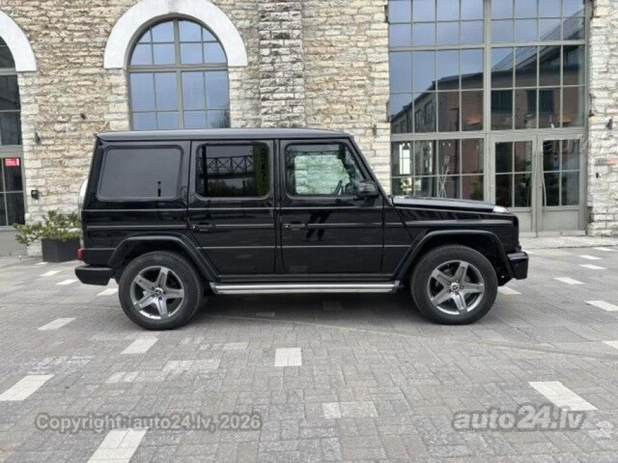 Black Mercedes-Benz G-Class 2016 in Tallinn, with an engine capacity of 3.00 L and mileage of 170 thousand km for 65000 €, photo 9 on AUTOMOTO.COM.LV