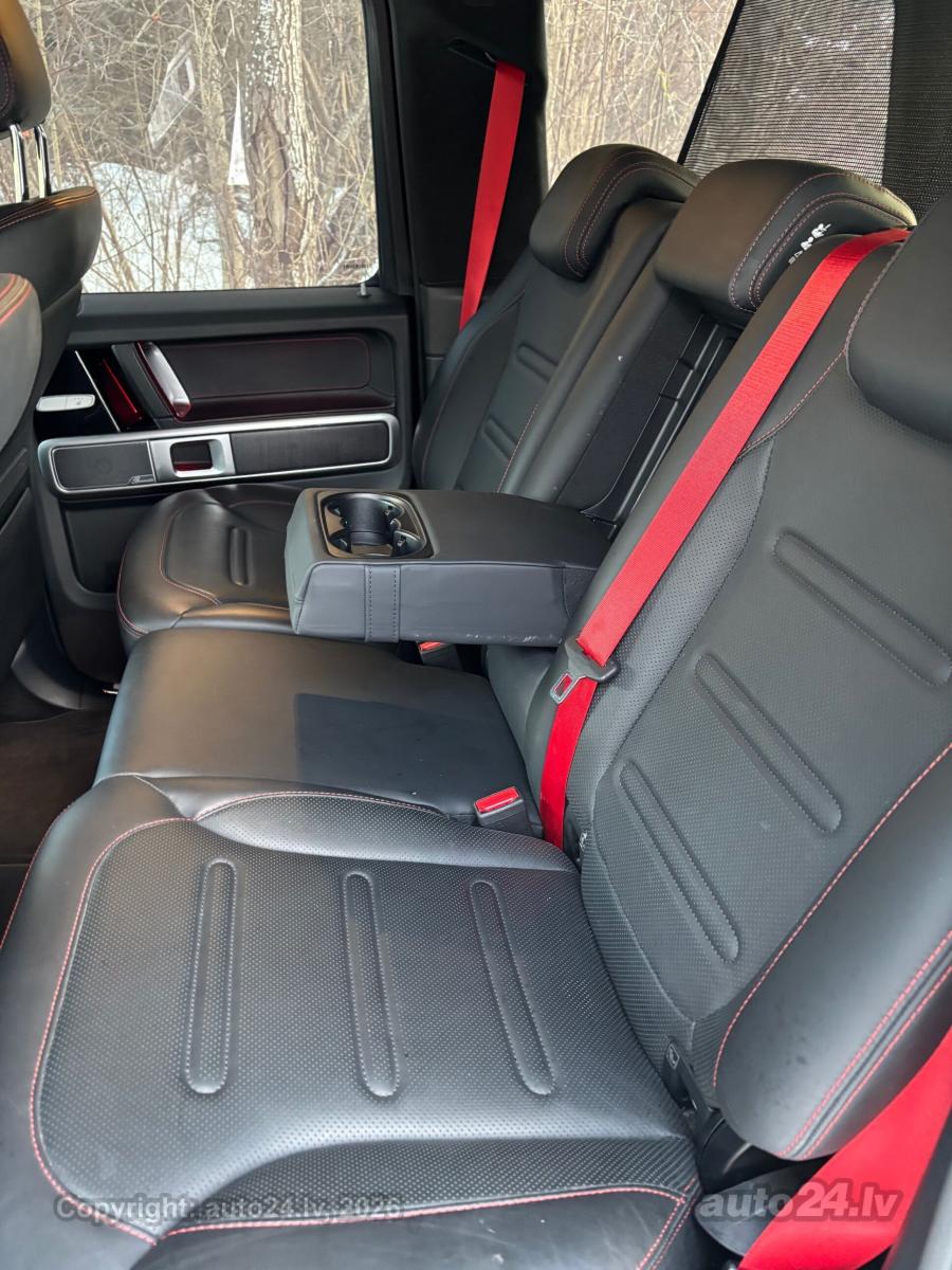 Black Mercedes-Benz G-Class 2019 in Johvi, with an engine capacity of 2.93 L and mileage of 117 thousand km for 105000 €, photo 14 on AUTOMOTO.COM.LV