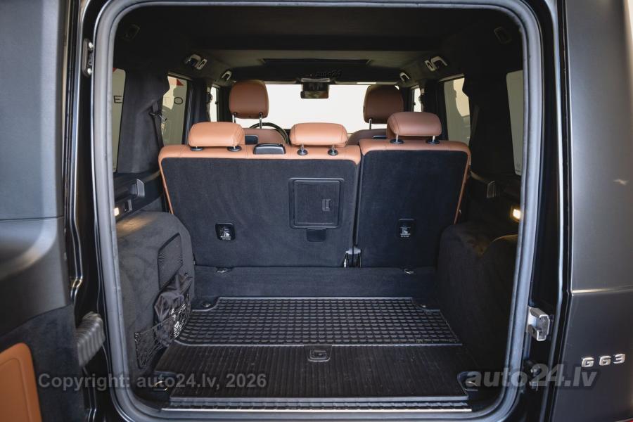Black Mercedes-Benz G-Class 2019 in Tartu, with an engine capacity of 4.00 L and mileage of 56 thousand km for 149000 €, photo 10 on AUTOMOTO.COM.LV