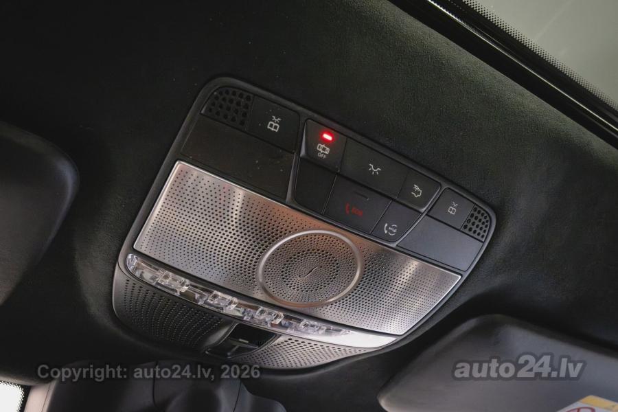 Black Mercedes-Benz G-Class 2019 in Tartu, with an engine capacity of 4.00 L and mileage of 56 thousand km for 149000 €, photo 23 on AUTOMOTO.COM.LV