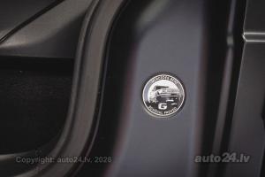 Black Mercedes-Benz G-Class 2019 in Tartu, with an engine capacity of 4.00 L and mileage of 56 thousand km for 149000 €, photo 24 on AUTOMOTO.COM.LV