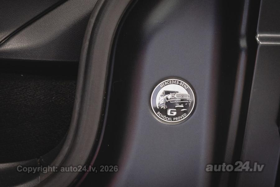 Black Mercedes-Benz G-Class 2019 in Tartu, with an engine capacity of 4.00 L and mileage of 56 thousand km for 149000 €, photo 24 on AUTOMOTO.COM.LV
