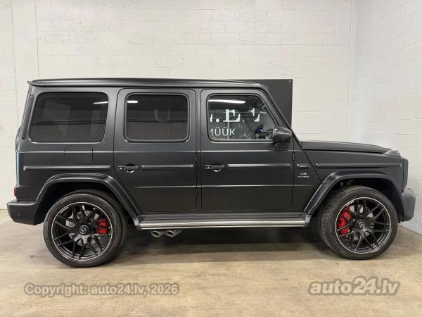 Melns Mercedes-Benz G-Class 2023 Tallina, ar dzinēja tilpumu 4.00 L un nobraukumu 46 tūkst. km par 179995 €, foto 5 vietnē AUTOMOTO.COM.LV