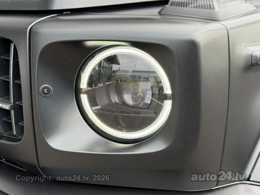 Black Mercedes-Benz G-Class 2023 in Tallinn, with an engine capacity of 4.00 L and mileage of 46 thousand km for 179995 €, photo 29 on AUTOMOTO.COM.LV