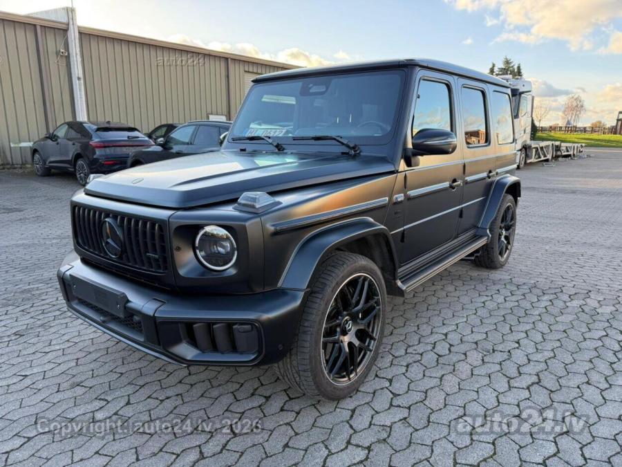 Melns Mercedes-Benz G-Class 2024 Tartu, ar dzinēja tilpumu 4.00 L un nobraukumu 22 tūkst. km par 229900 €, foto 2 vietnē AUTOMOTO.COM.LV