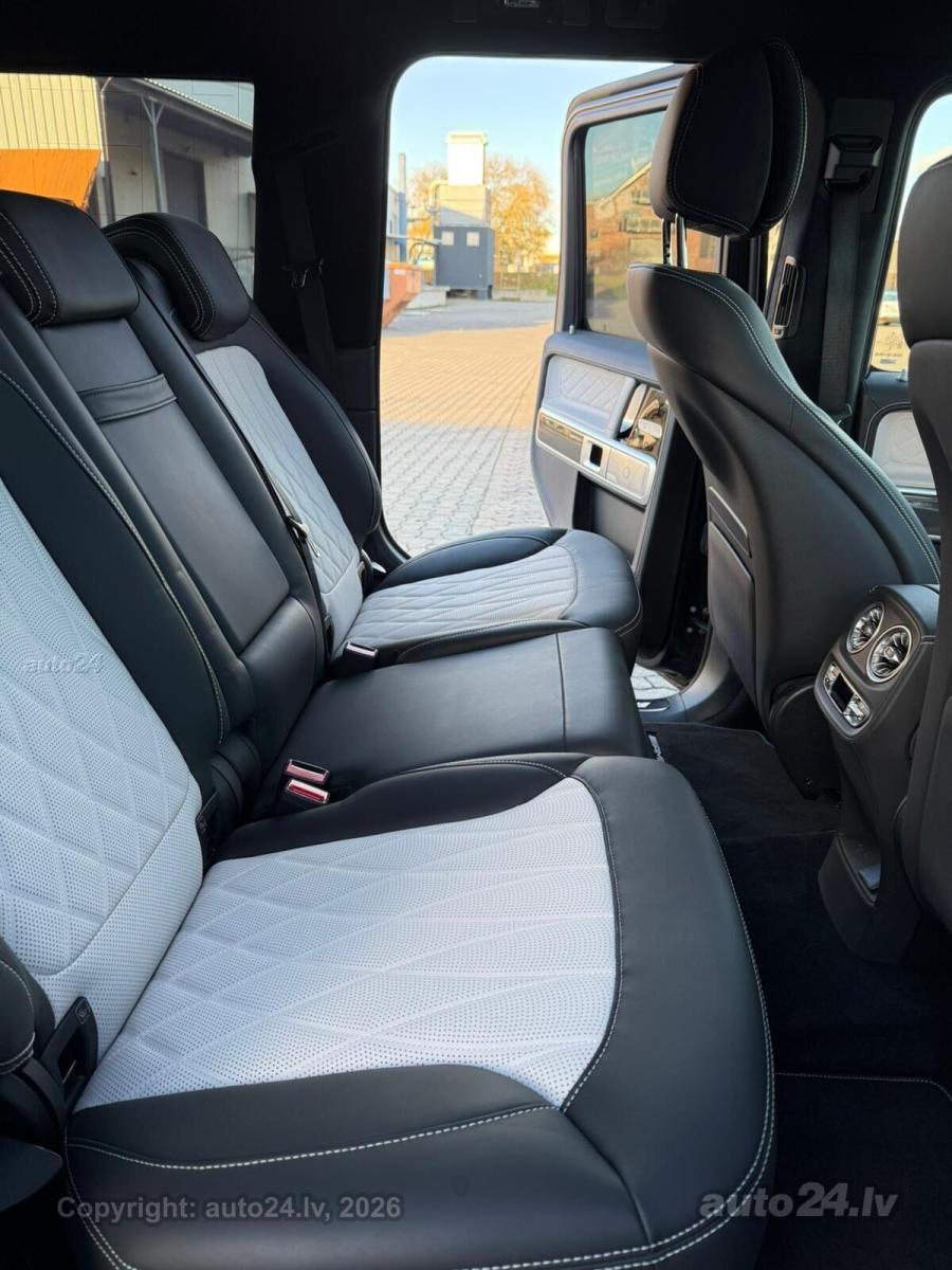 Melns Mercedes-Benz G-Class 2024 Tartu, ar dzinēja tilpumu 4.00 L un nobraukumu 22 tūkst. km par 229900 €, foto 8 vietnē AUTOMOTO.COM.LV