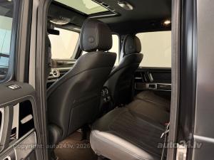 Melns Mercedes-Benz G-Class 2024 Tartu, ar dzinēja tilpumu 4.00 L un nobraukumu 17 tūkst. km par 224900 €, foto 6 vietnē AUTOMOTO.COM.LV