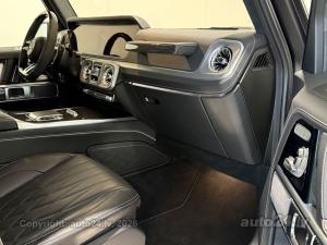 Melns Mercedes-Benz G-Class 2024 Tartu, ar dzinēja tilpumu 4.00 L un nobraukumu 17 tūkst. km par 224900 €, foto 9 vietnē AUTOMOTO.COM.LV