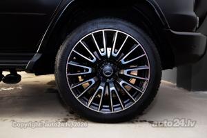 Melns Mercedes-Benz G-Class 2026 Tallina, ar dzinēja tilpumu 4.00 L un nobraukumu 4 tūkst. km par 260977 €, foto 7 vietnē AUTOMOTO.COM.LV
