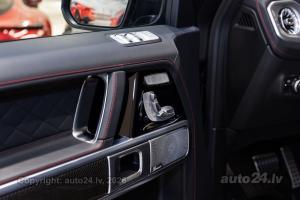 Melns Mercedes-Benz G-Class 2026 Tallina, ar dzinēja tilpumu 4.00 L un nobraukumu 4 tūkst. km par 260977 €, foto 23 vietnē AUTOMOTO.COM.LV