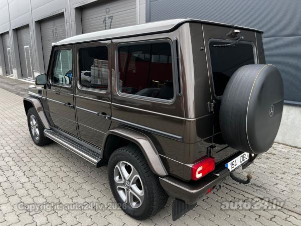 Brūns Mercedes-Benz G-Class 2018 Tallina, ar dzinēja tilpumu 3.00 L un nobraukumu 145 tūkst. km par 65900 €, foto 5 vietnē AUTOMOTO.COM.LV