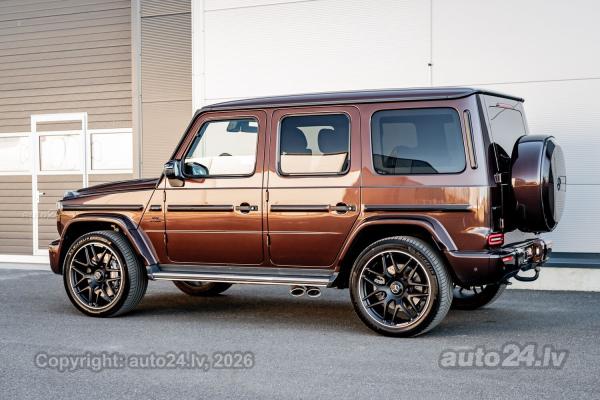 Brūns Mercedes-Benz G-Class 2022 Tallina, ar dzinēja tilpumu 4.00 L un nobraukumu 66 tūkst. km par 164990 €, foto 4 vietnē AUTOMOTO.COM.LV