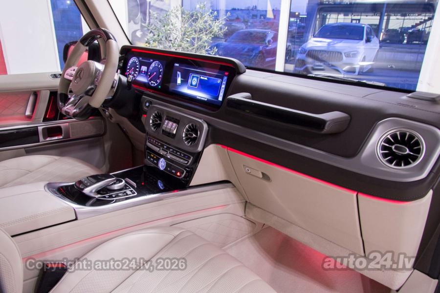 Grey Mercedes-Benz G-Class 2019 in Tallinn, with an engine capacity of 4.00 L and mileage of 101 thousand km for 153000 €, photo 13 on AUTOMOTO.COM.LV