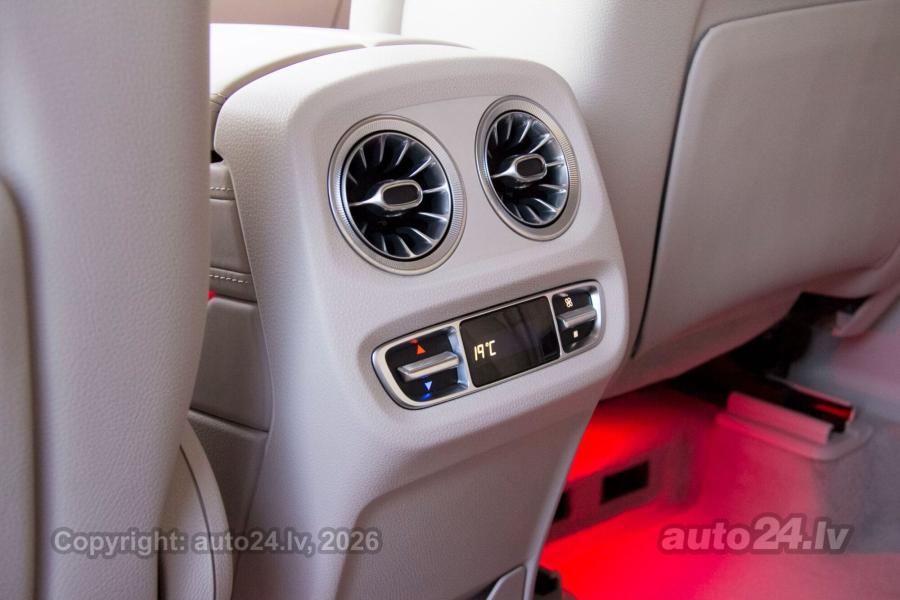 Grey Mercedes-Benz G-Class 2019 in Tallinn, with an engine capacity of 4.00 L and mileage of 101 thousand km for 153000 €, photo 21 on AUTOMOTO.COM.LV