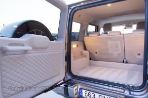 Grey Mercedes-Benz G-Class 2019 in Tallinn, with an engine capacity of 4.00 L and mileage of 101 thousand km for 153000 €, photo 25 on AUTOMOTO.COM.LV